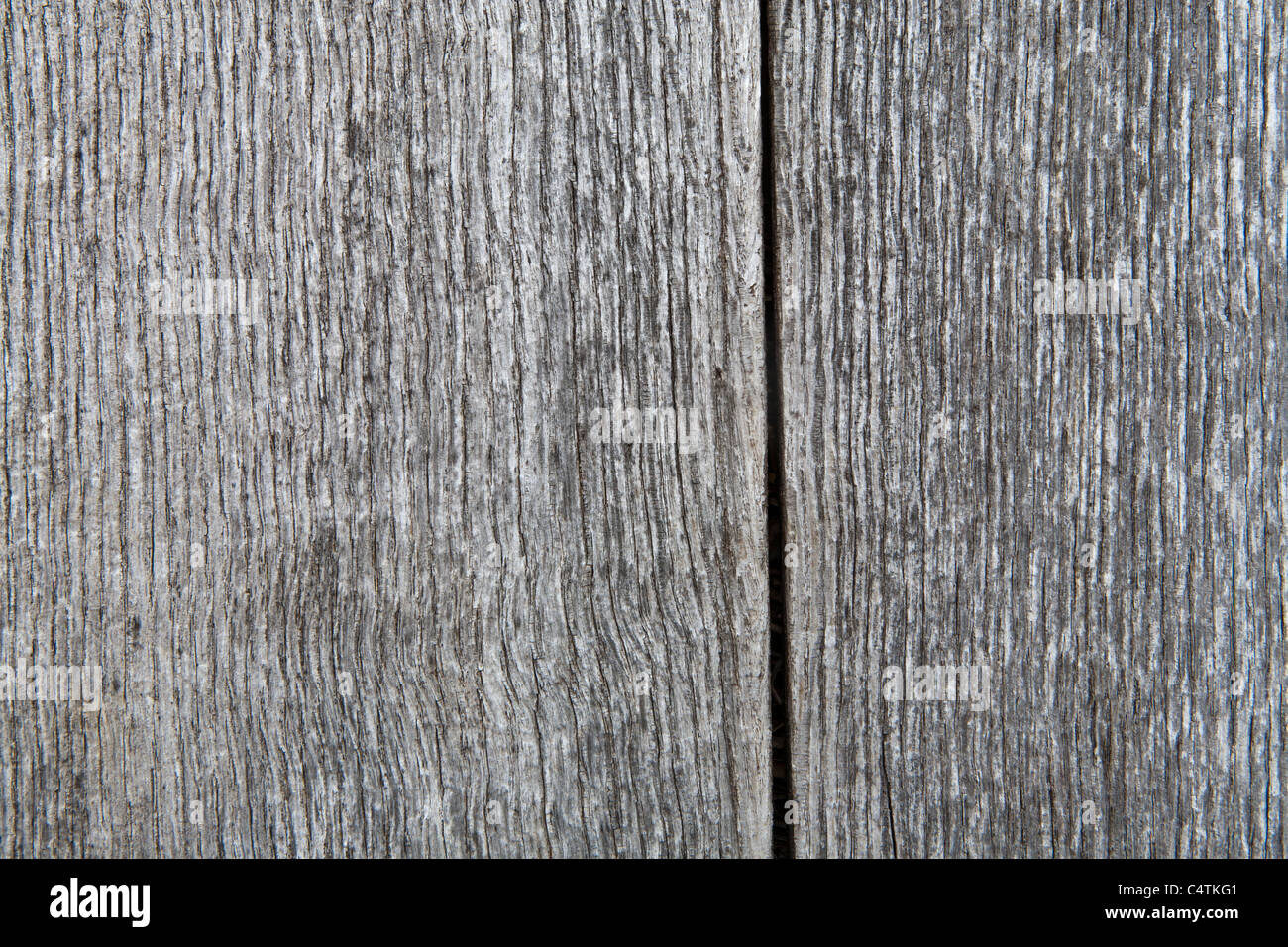 Close up of weathered oak exterior panels Stock Photo - Alamy