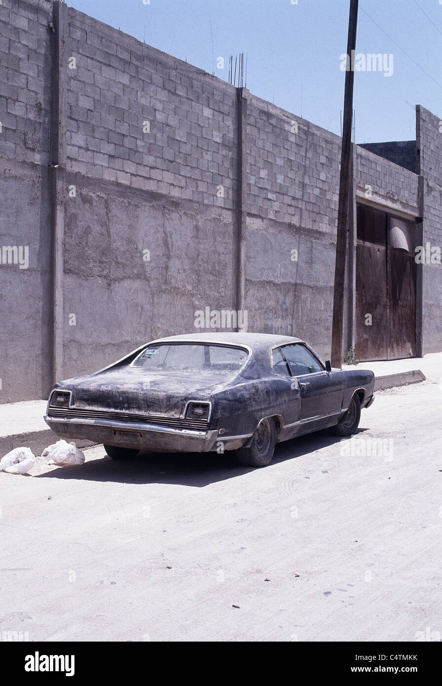 Dusty car hi-res stock photography and images - Alamy