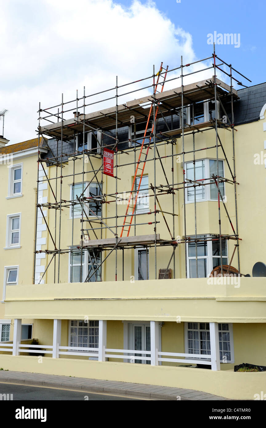 Building scaffolding uk hi-res stock photography and images - Alamy