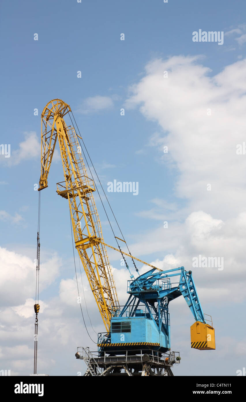 The elevating crane Stock Photo - Alamy