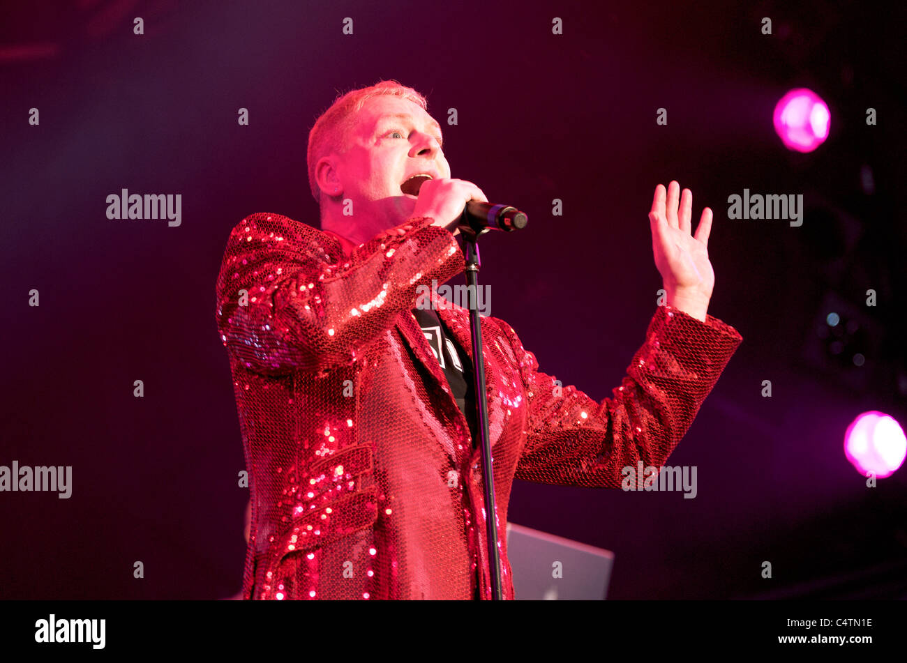 Erasure band hi-res stock photography and images - Alamy