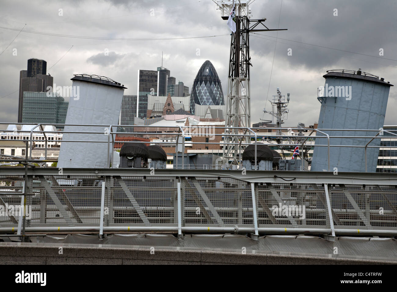 Hms belfast in london hi-res stock photography and images - Alamy