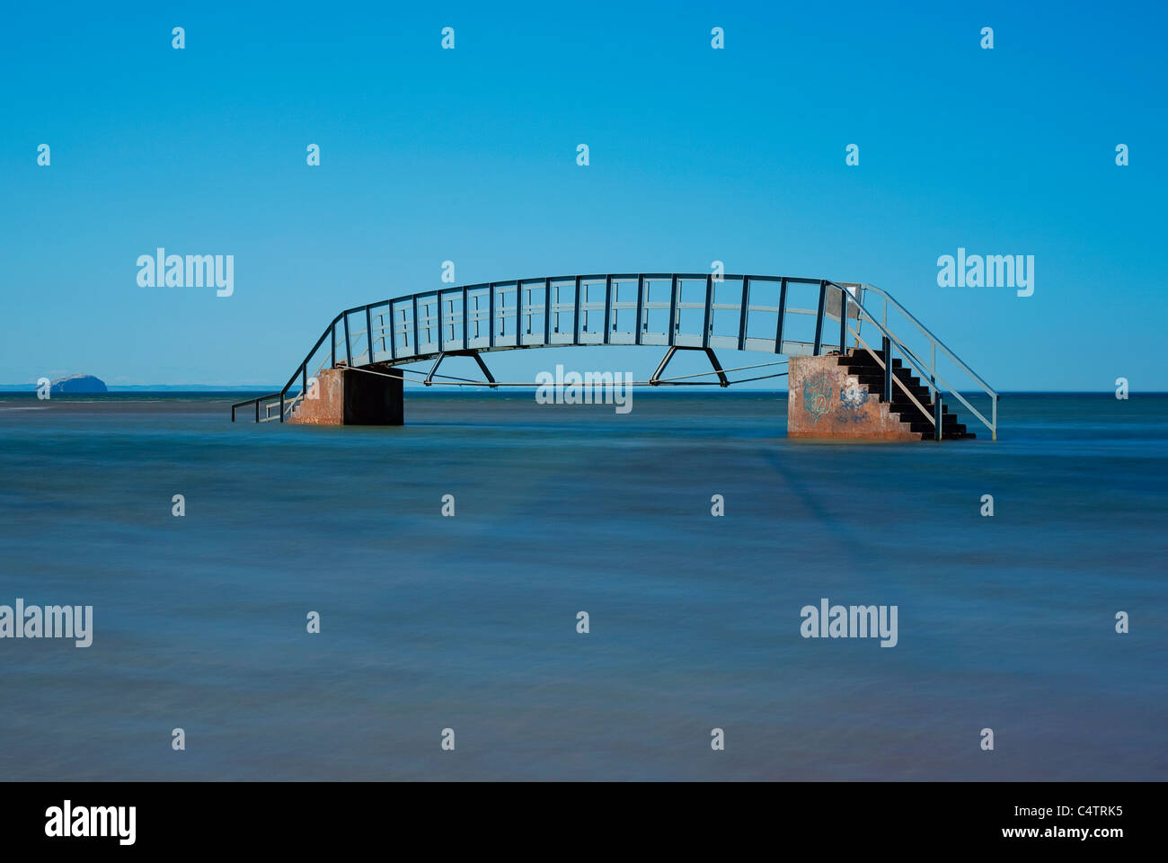 Belhaven bridge hi-res stock photography and images - Alamy