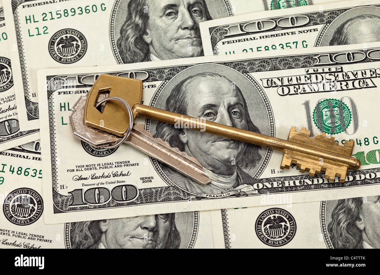 Keys and money Stock Photo - Alamy