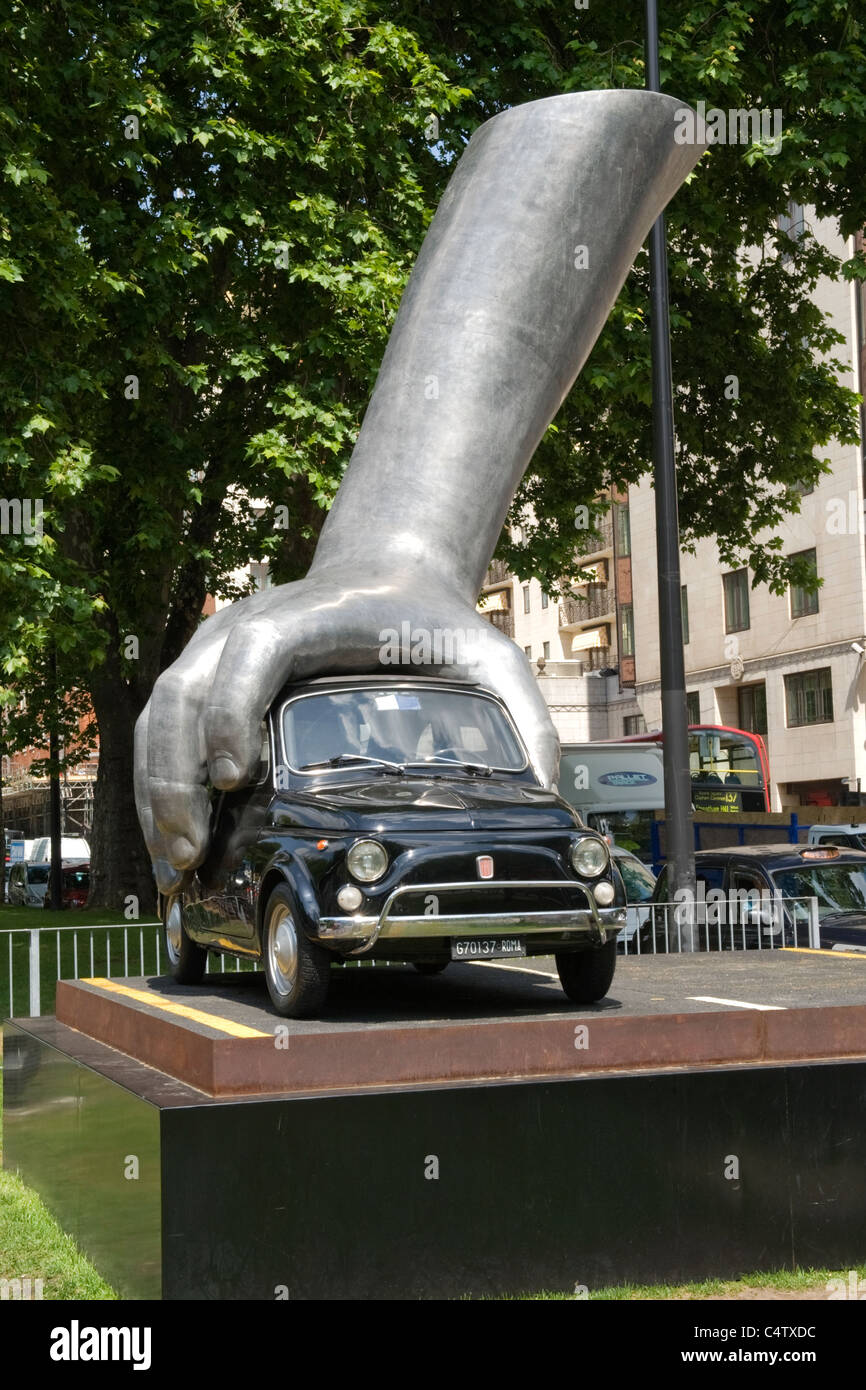 Giant hand sculpture uk hi-res stock photography and images - Alamy