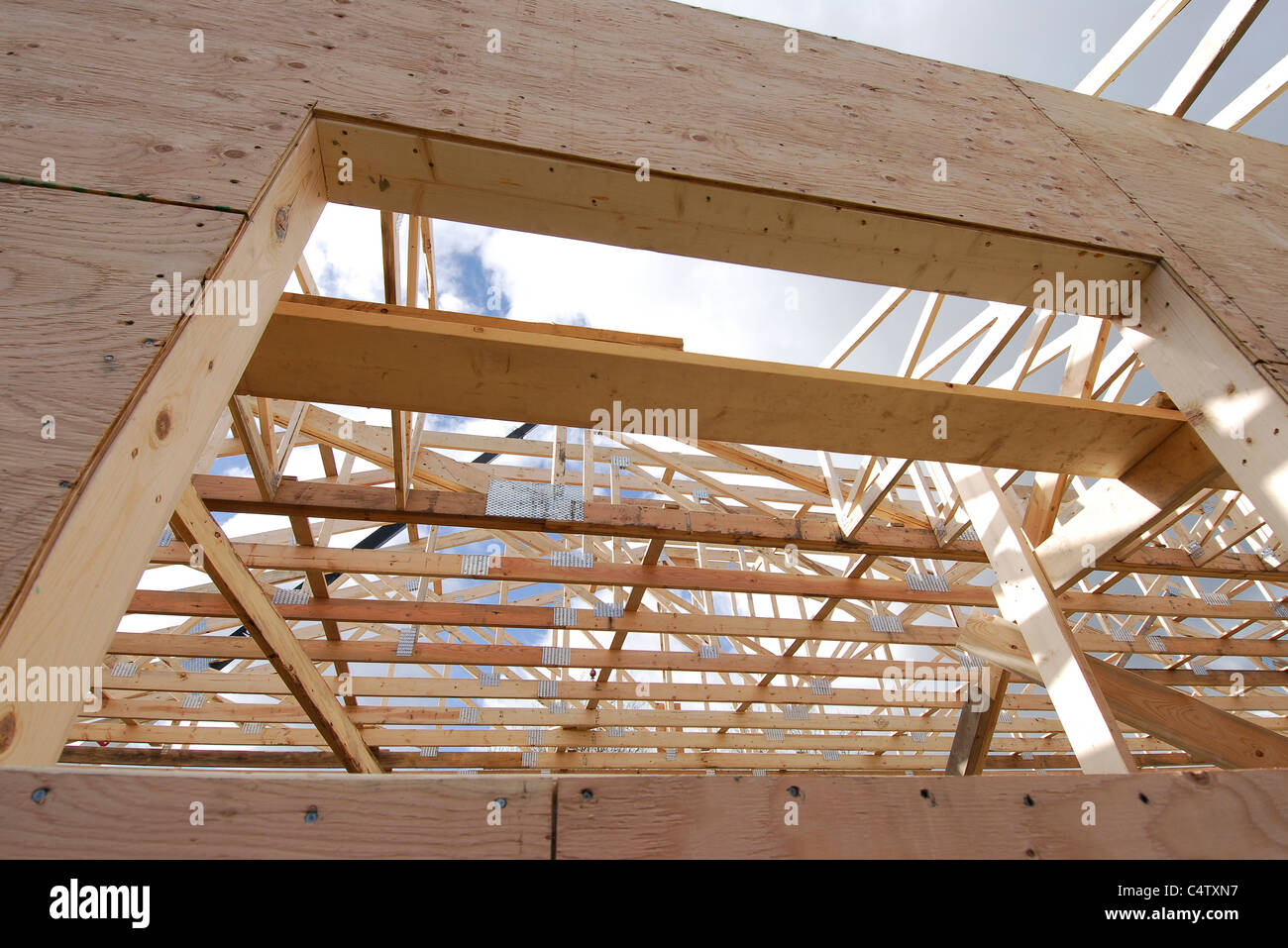 Wood construction of the house Stock Photo - Alamy