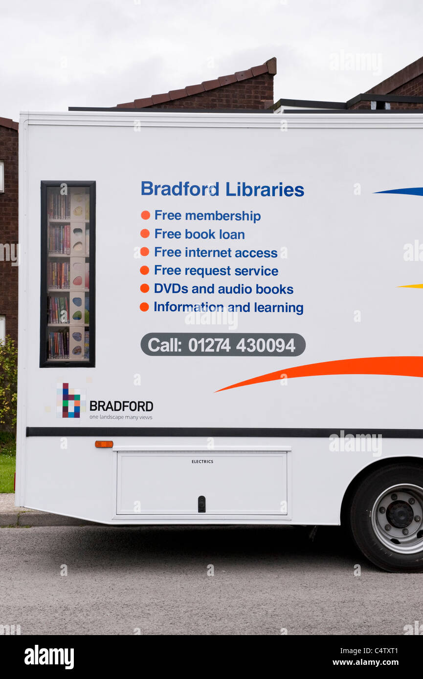 Mobile library van parked up hi-res stock photography and images - Alamy