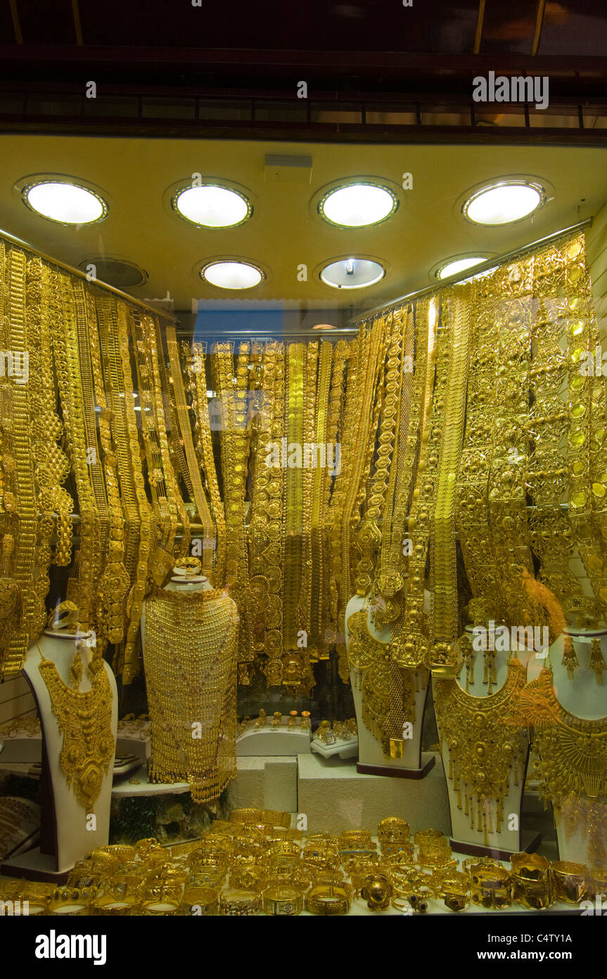 Gold shop Deira Gold souk Dubai Stock Photo - Alamy