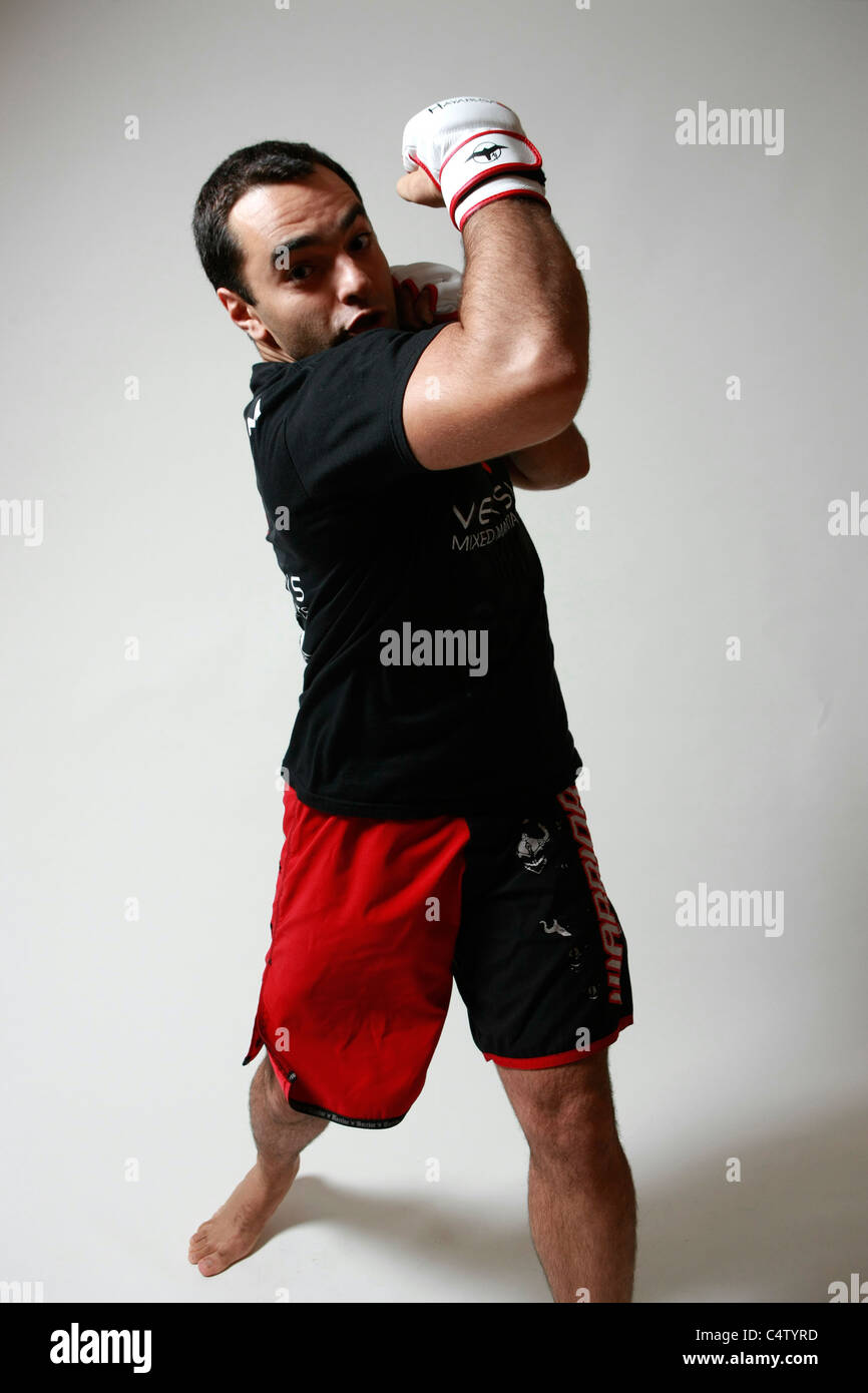 kick boxer training Stock Photo - Alamy