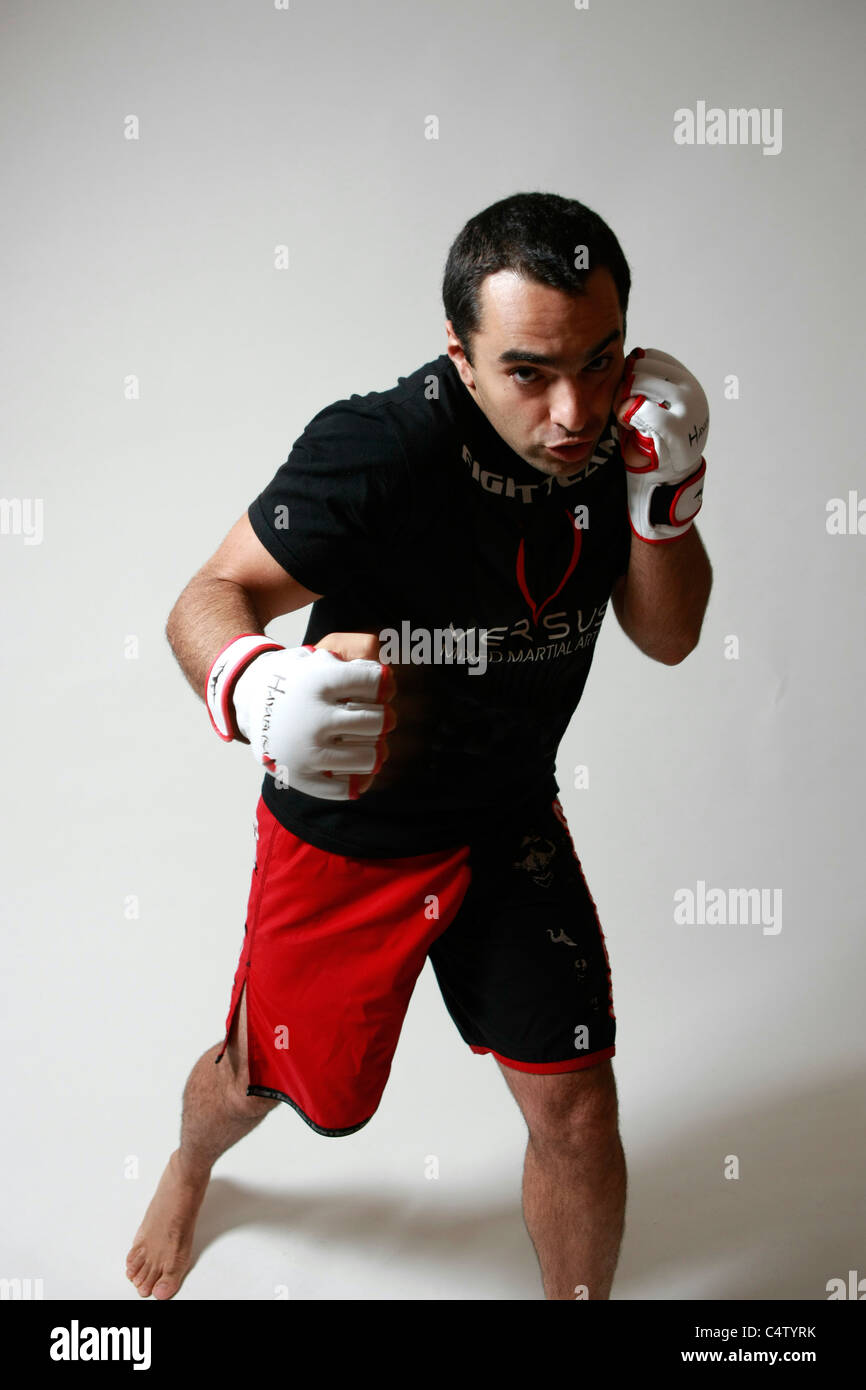 kick boxer training Stock Photo - Alamy