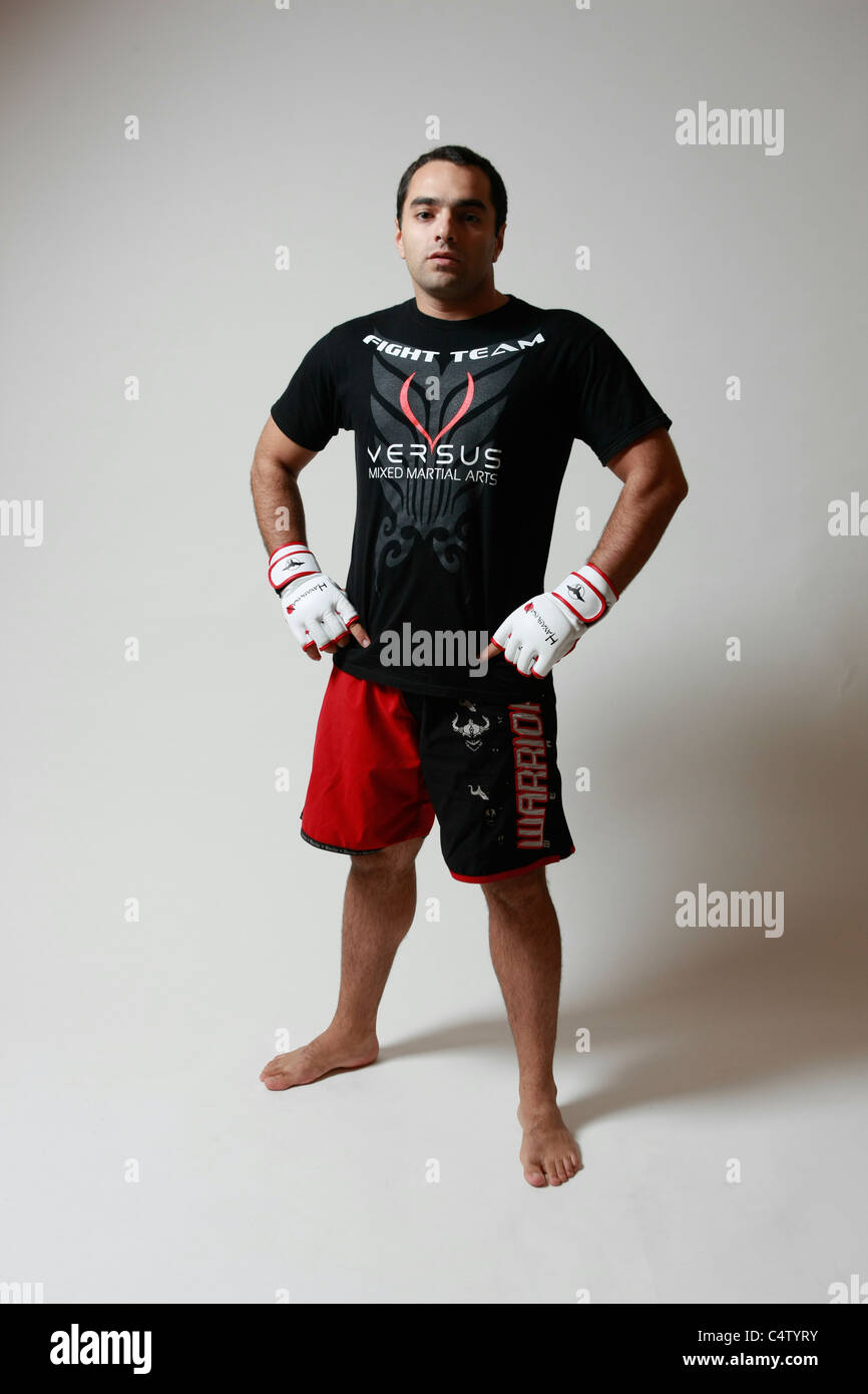 kick boxer training Stock Photo - Alamy