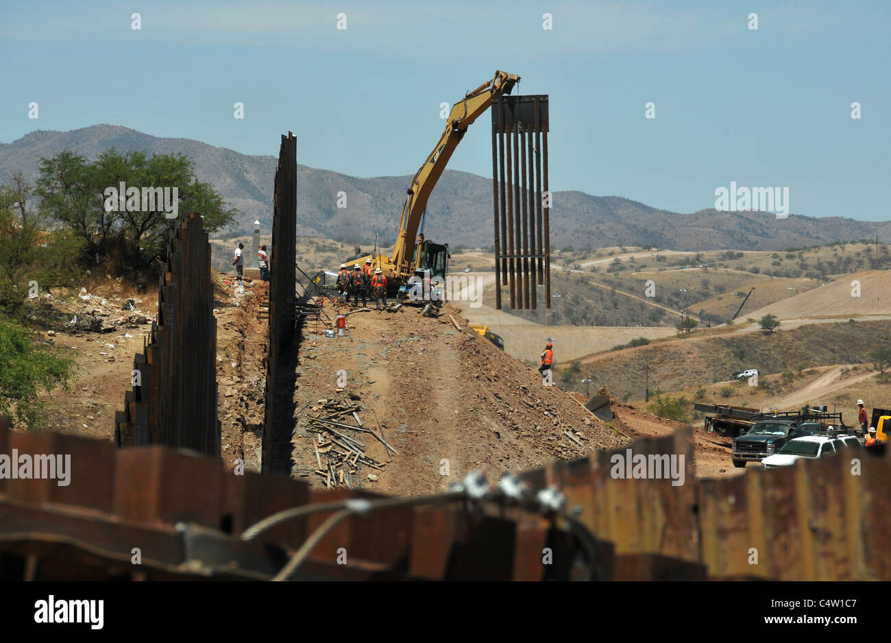 Replacement of the border wall at Nogales, Arizona, USA, and Nogales ...