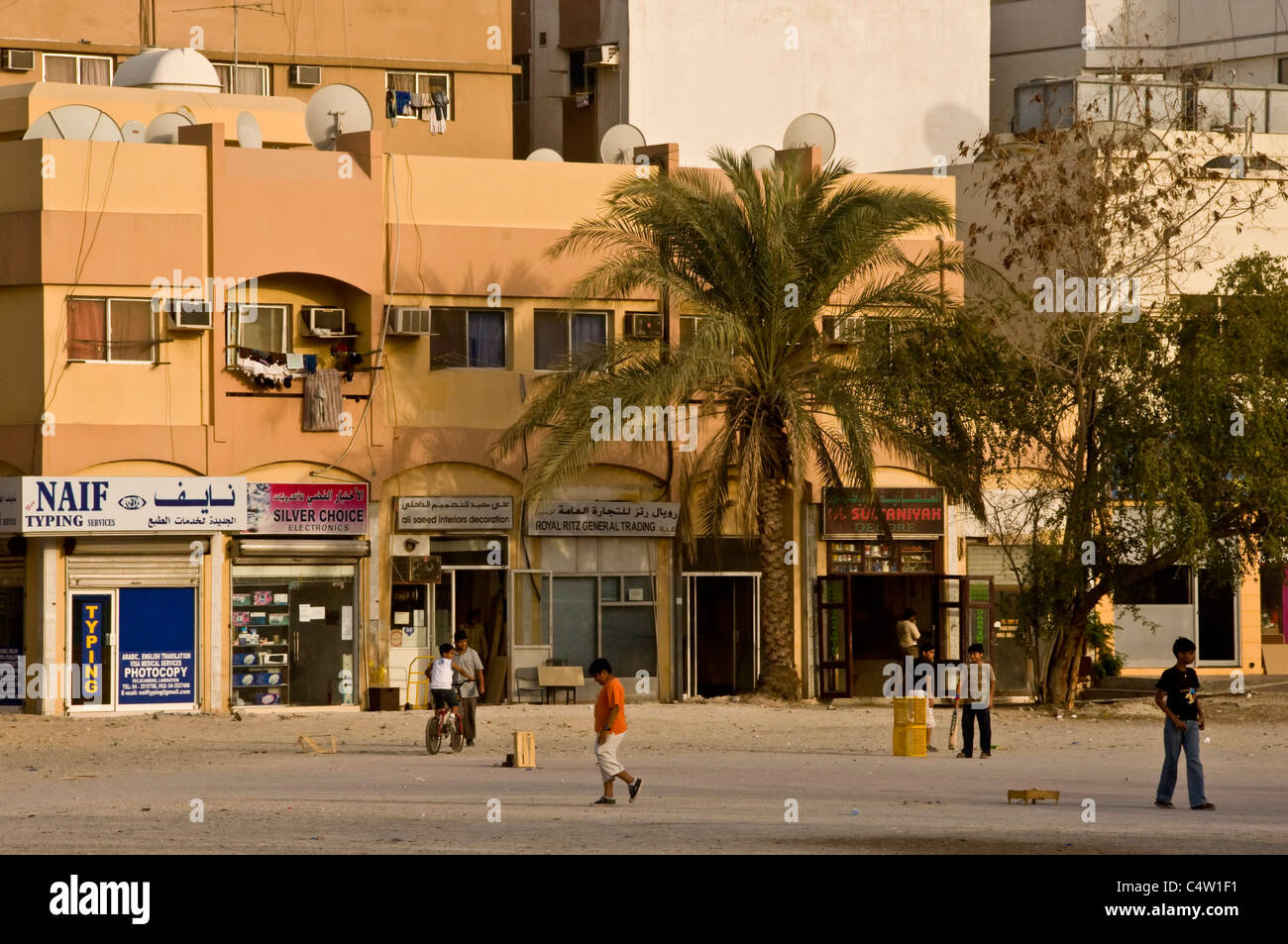 Poverty Dubai High Resolution Stock Photography and Images - Alamy