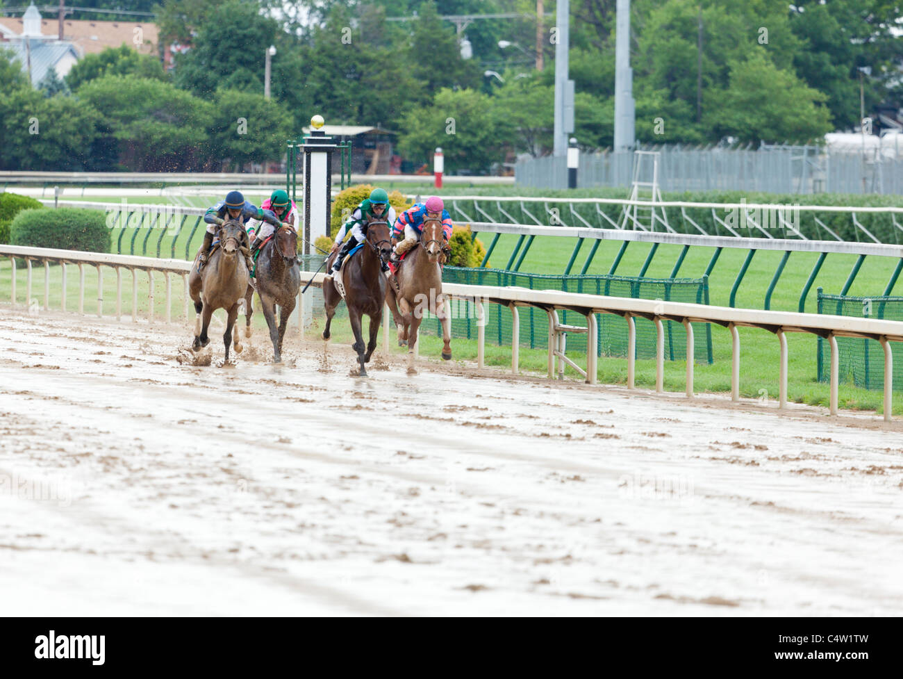 Riding race horse hi-res stock photography and images - Alamy