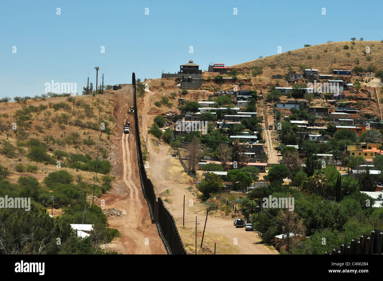 Replacement of the border wall at Nogales, Arizona, USA, and Nogales ...