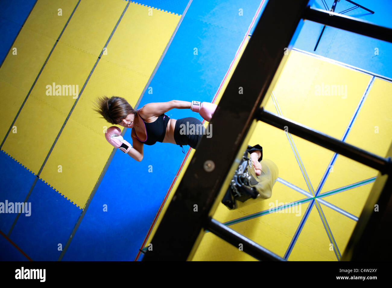 female kick boxer Stock Photo - Alamy