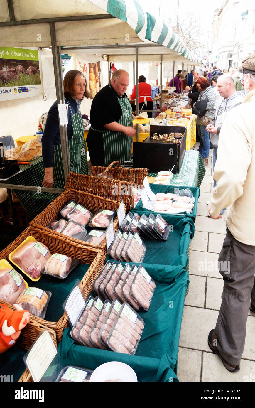 Market stalls line hi-res stock photography and images - Alamy