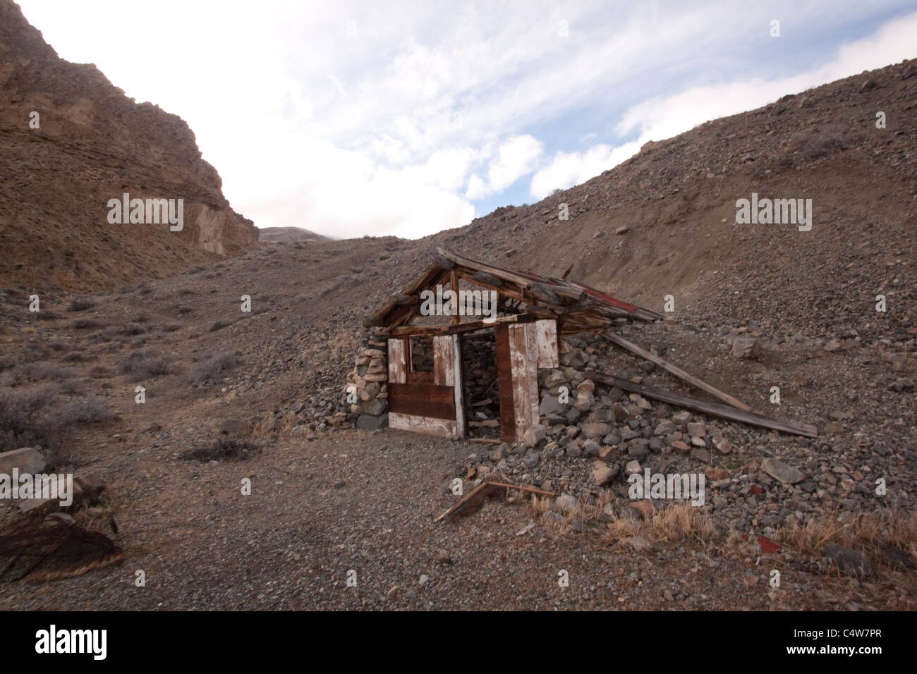 A old abandoned cabin in the desert. scenic house travel shack solitude ...