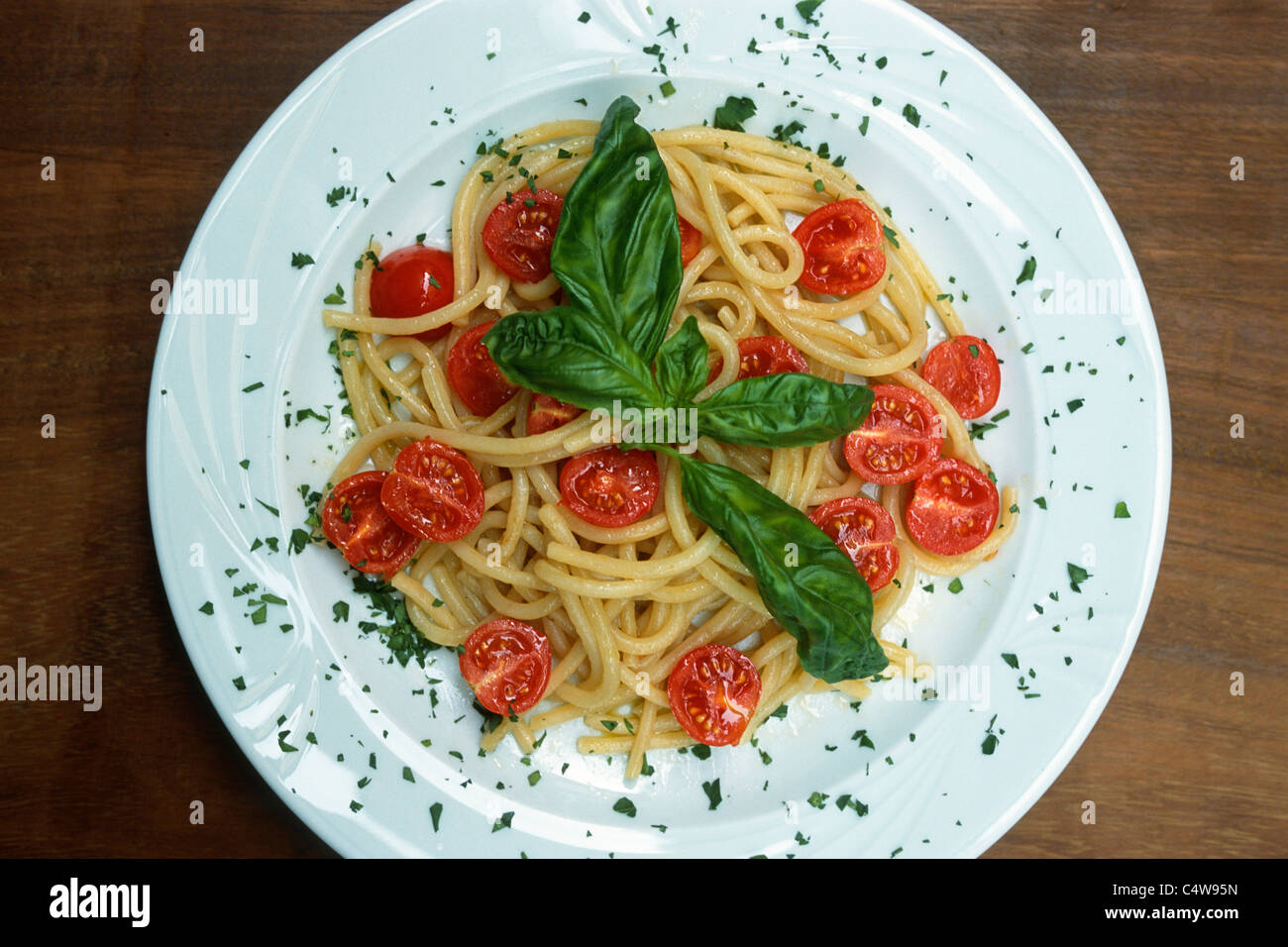 Spaghetti al pomodoro e basilico, tomatoes & basil Florence Italy Stock ...