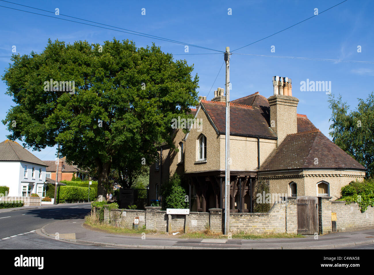 Old england house hi-res stock photography and images - Alamy