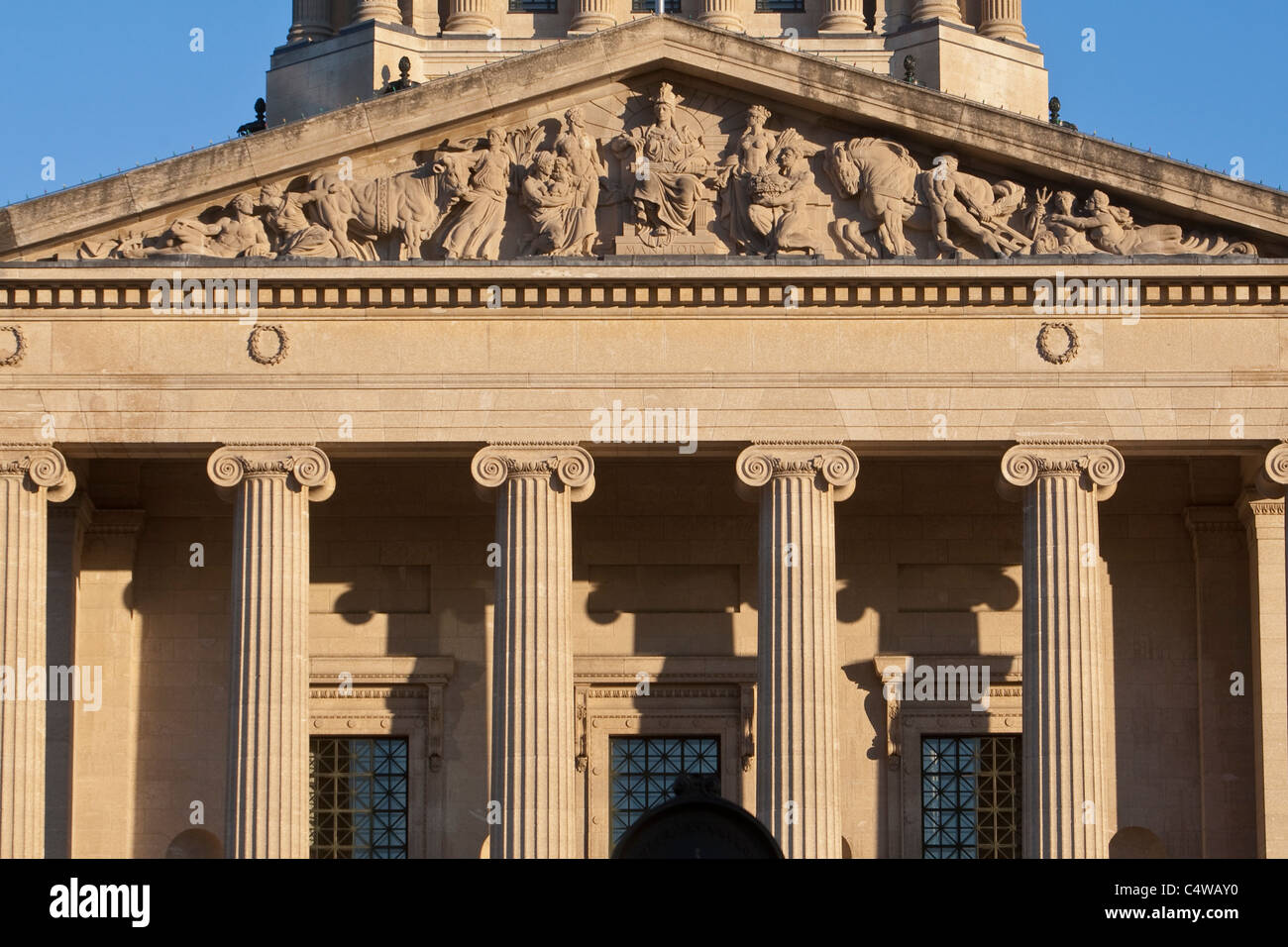 The Manitoba Legislative Building Stock Photo - Alamy