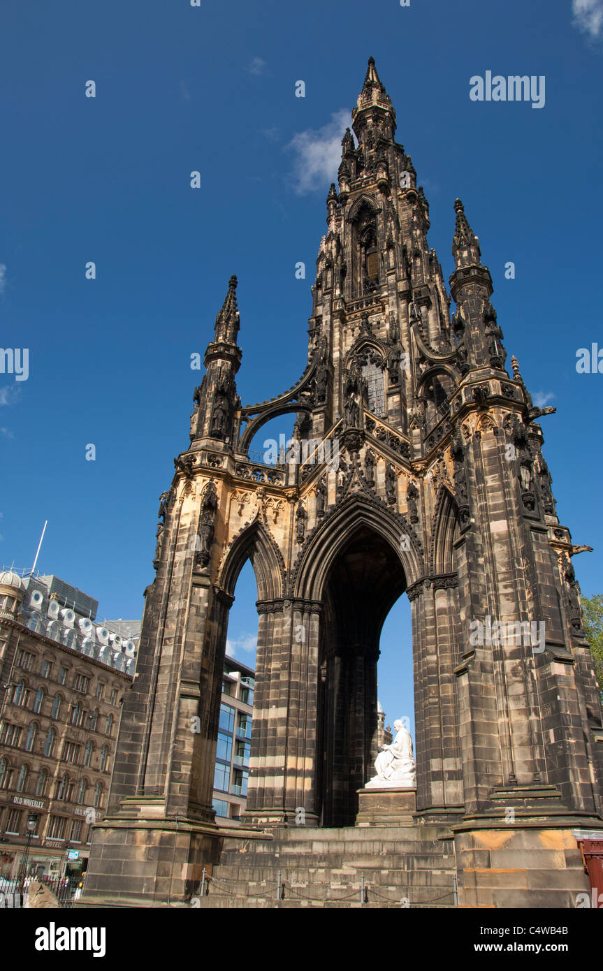 Scotland, Edinburgh, Princes Street. Gothic Scott Monument dedicated to ...