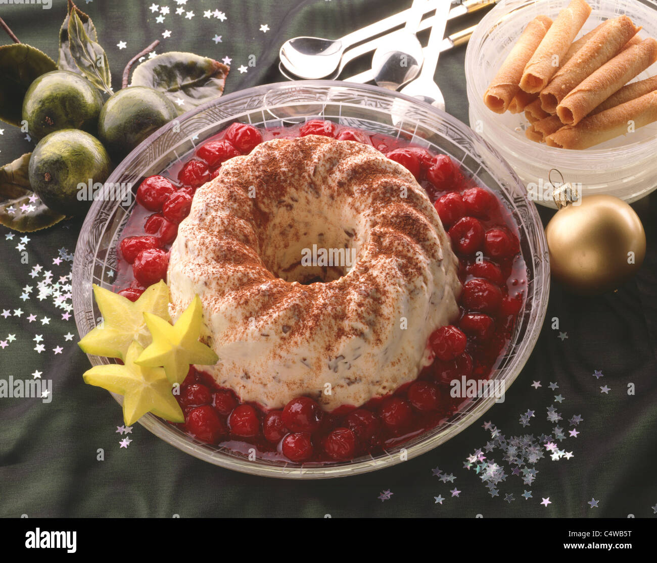 Traditionally made ice cream hi-res stock photography and images - Alamy