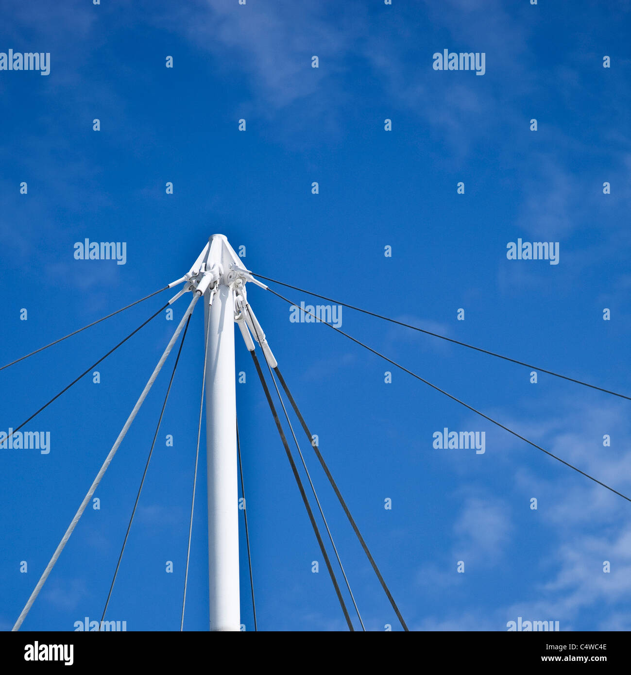 Vertical support hi-res stock photography and images - Alamy