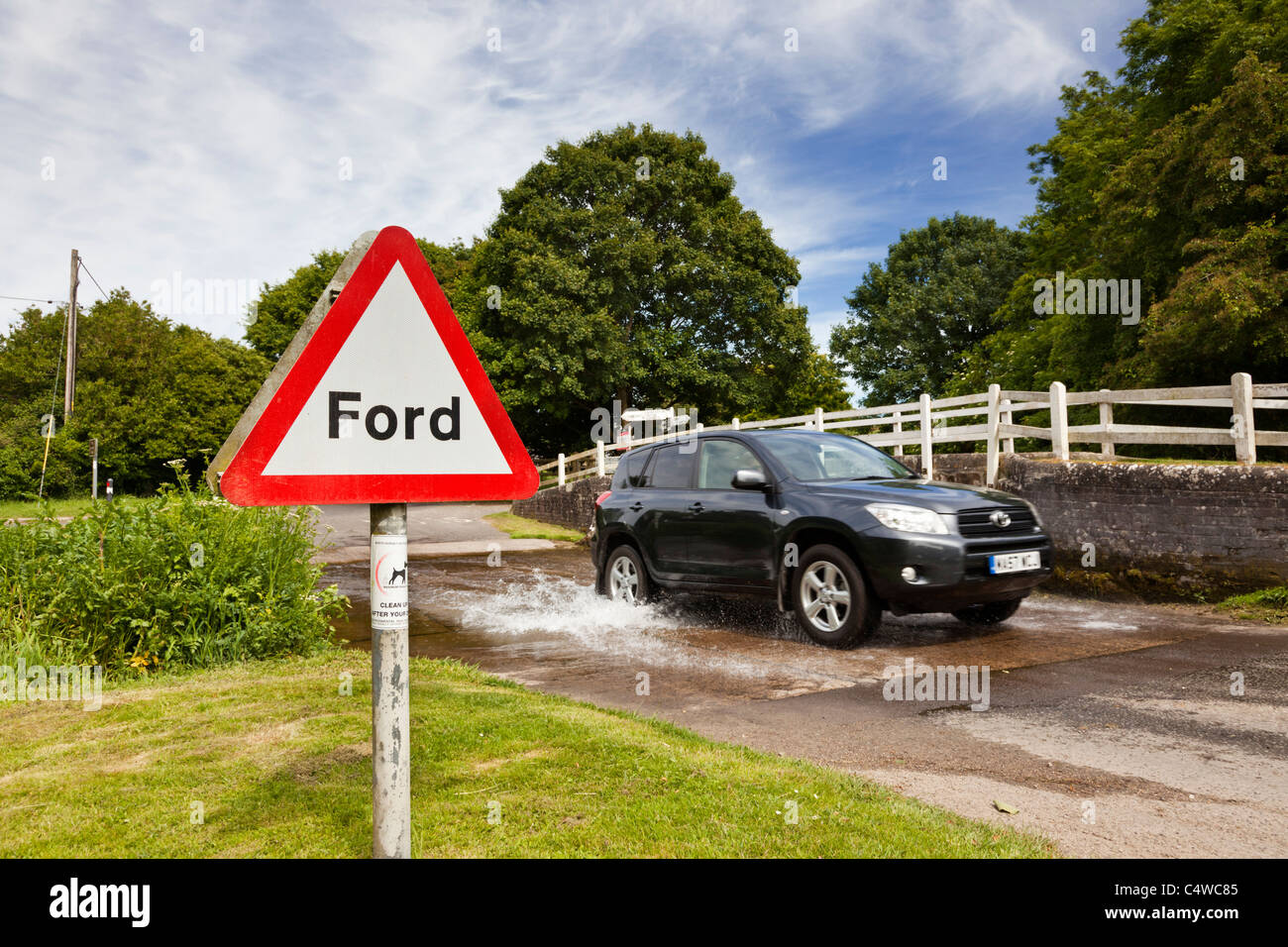 Vehicle fording a river at Tarrant Monkton, Dorset, England, UK Stock ...