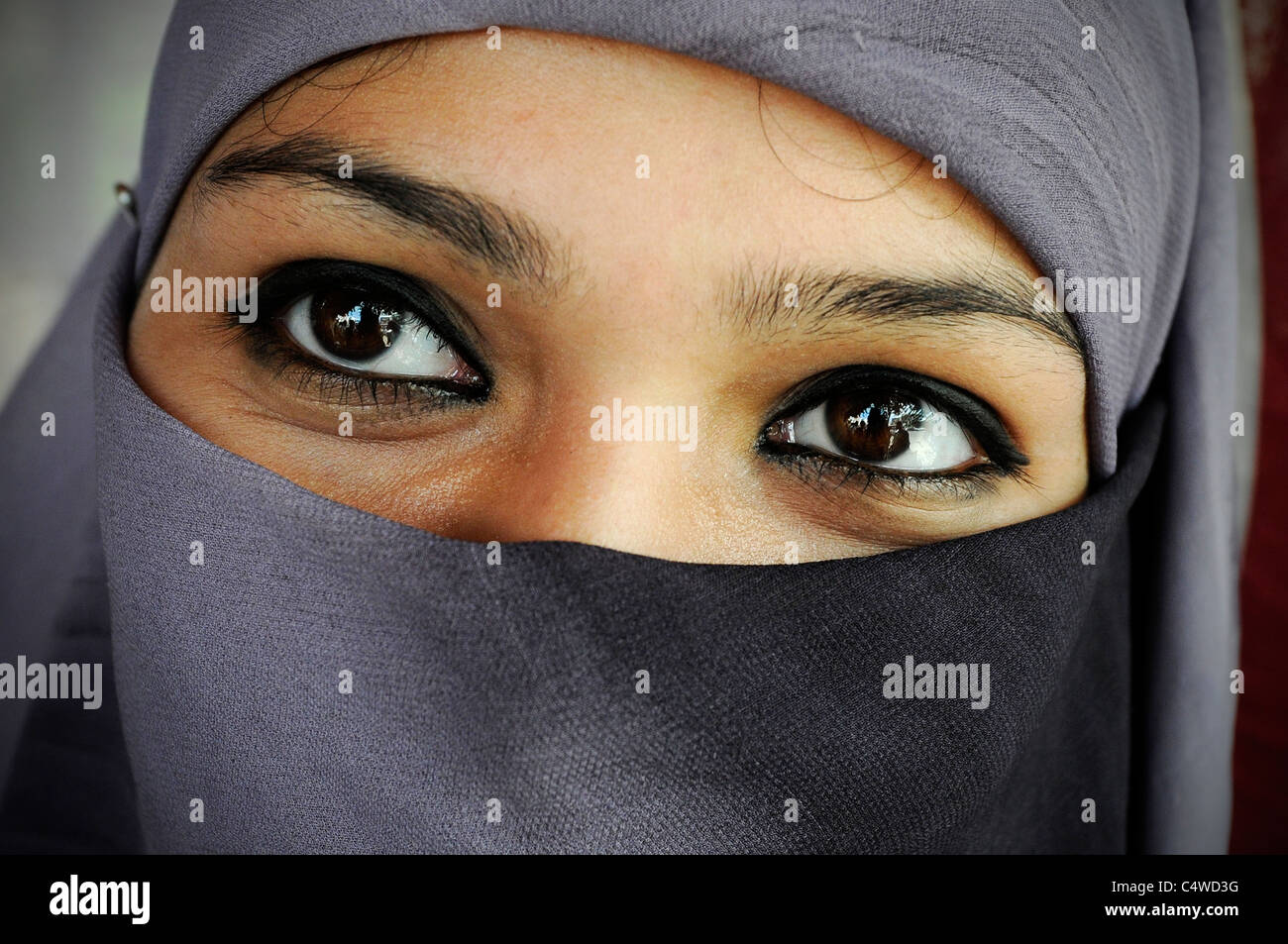 Nikab hi-res stock photography and images - Alamy