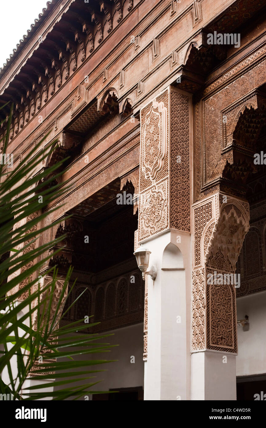 Stucco columns hi-res stock photography and images - Alamy