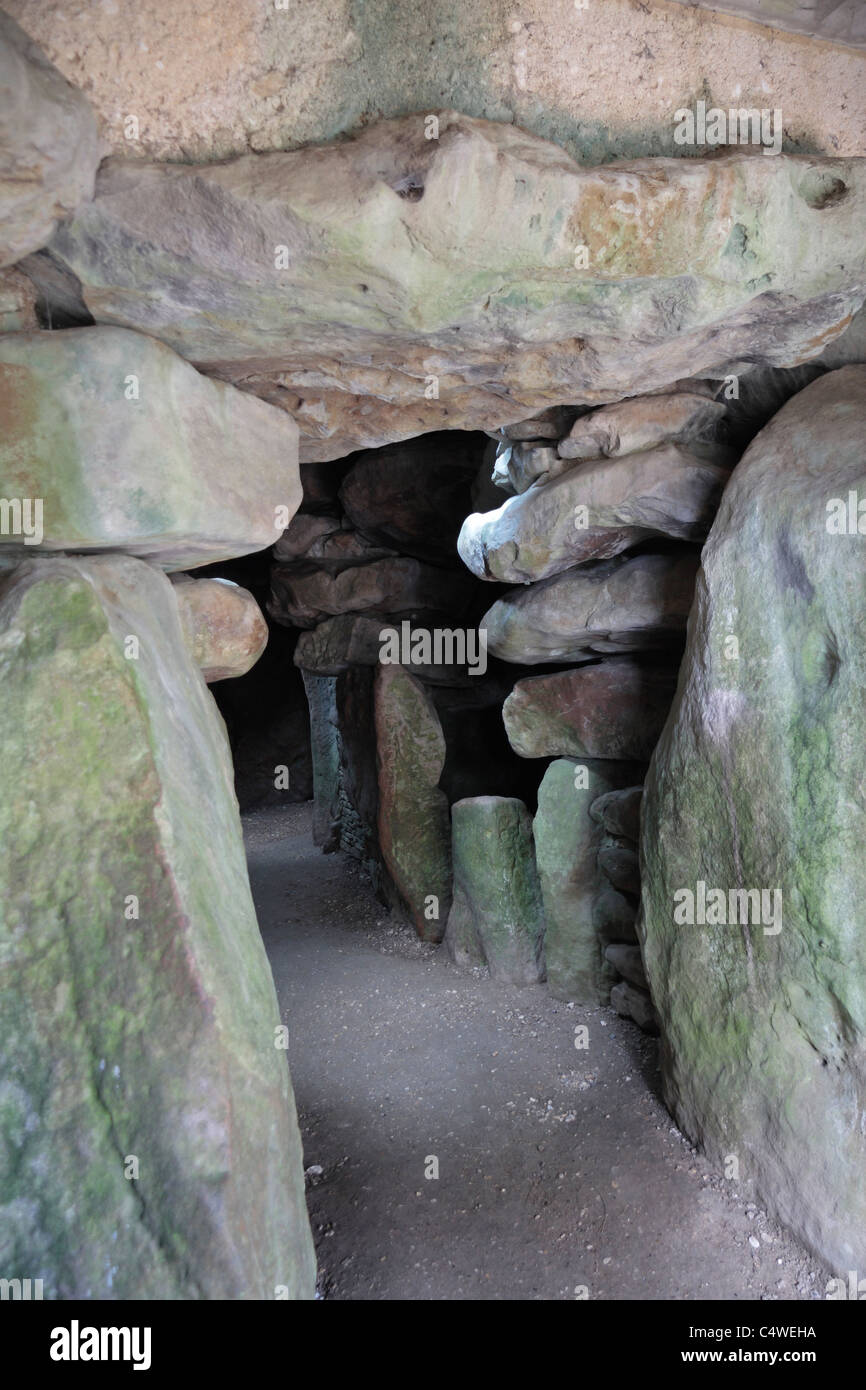 View inside the West Kennet Long Barrow, Neolithic chambered tombs ...