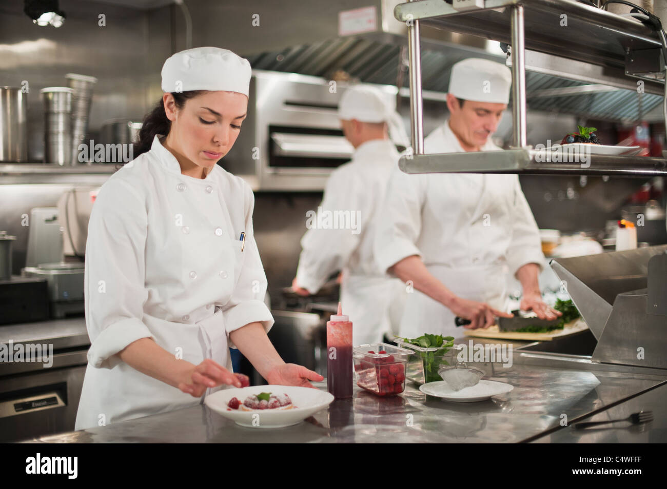 Big restaurant kitchen chefs hi-res stock photography and images - Alamy