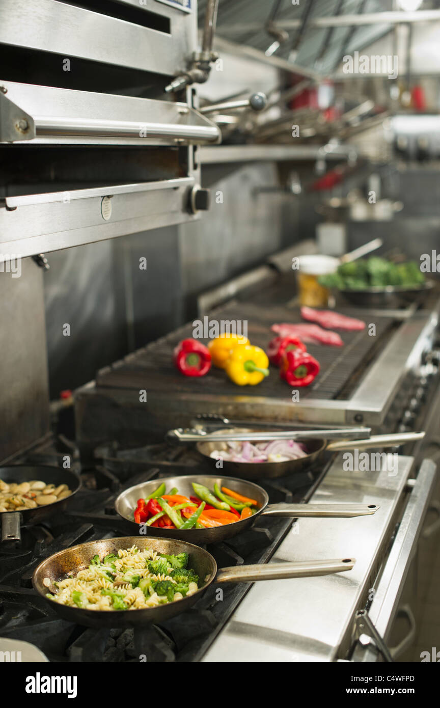 Commercial kitchen hi-res stock photography and images - Alamy