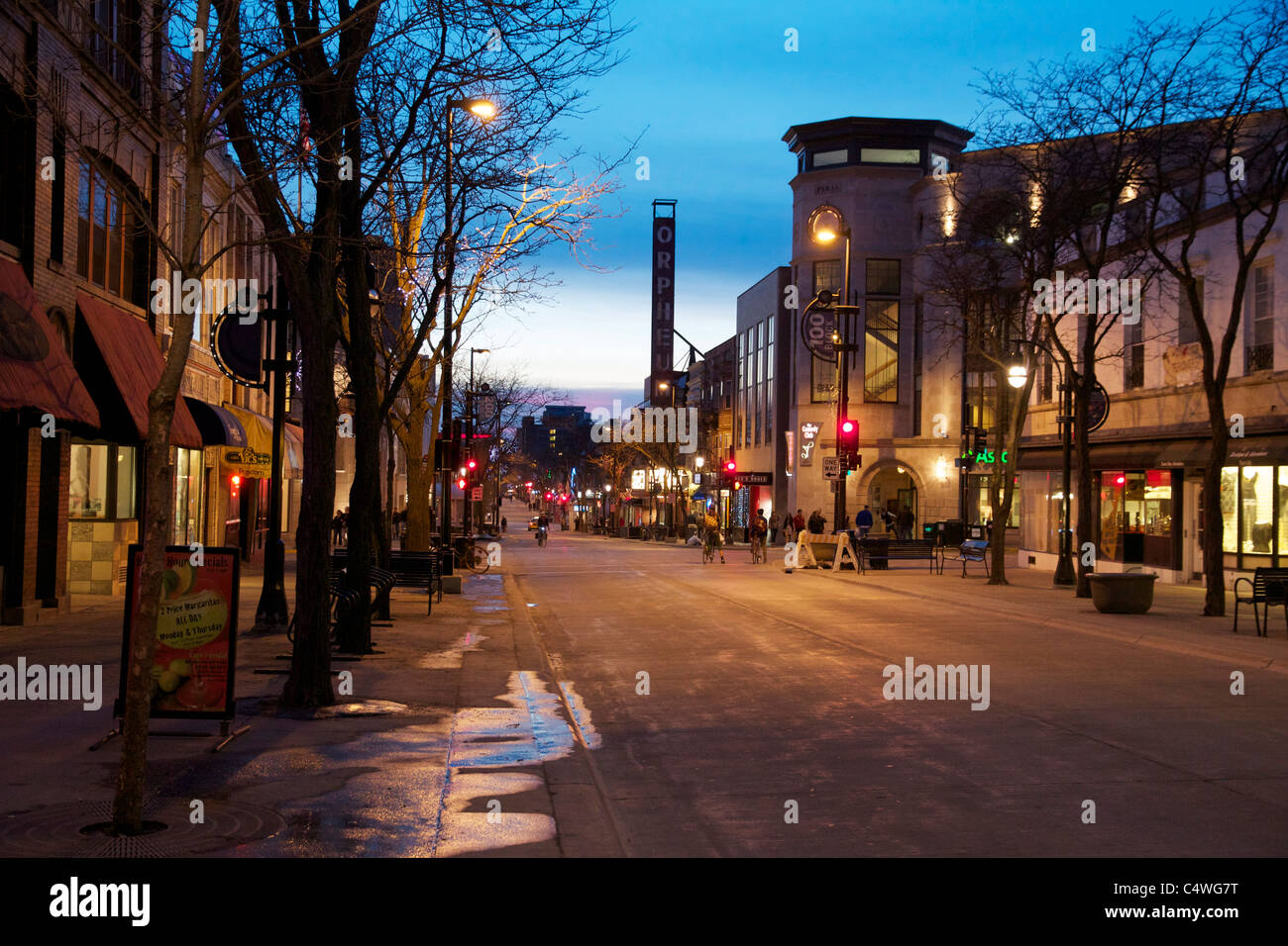 State Street at twilight. Madison, Wisconsin Stock Photo - Alamy