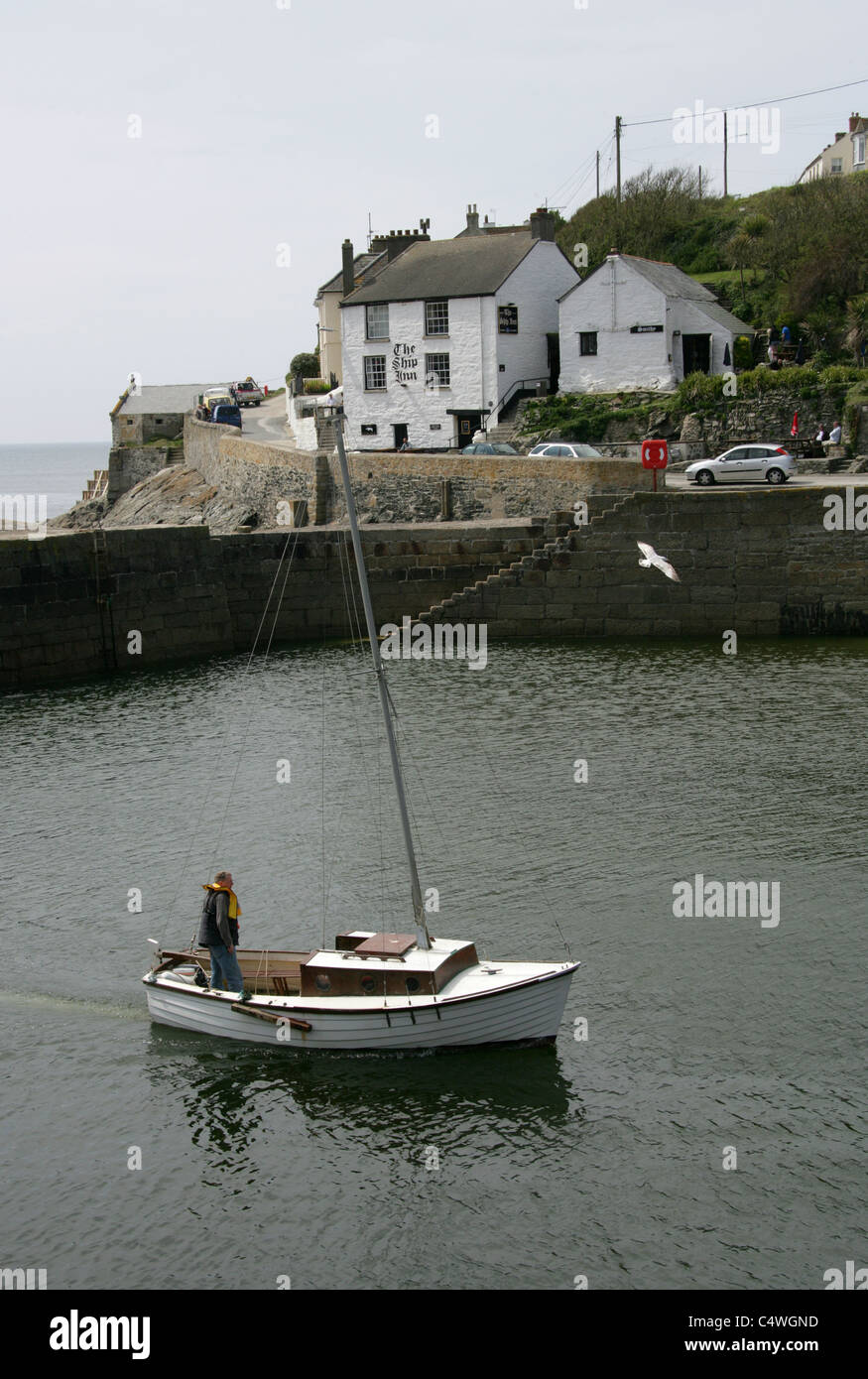 The Ship Inn, Porthleven Harbour, Cornwall, UK Stock Photo - Alamy