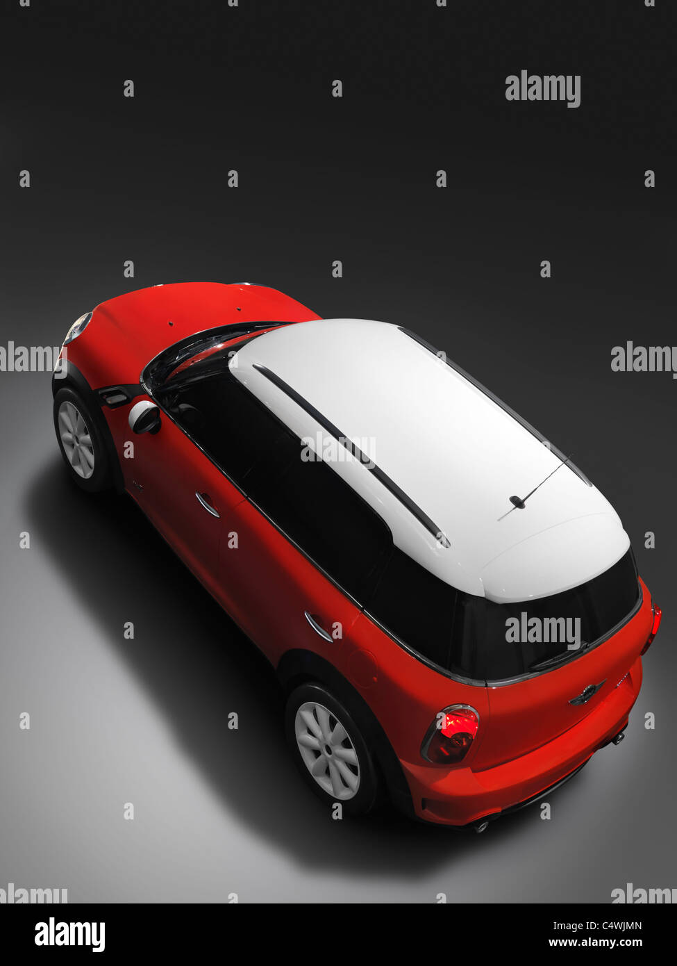 White car top view isolated hi-res stock photography and images - Alamy