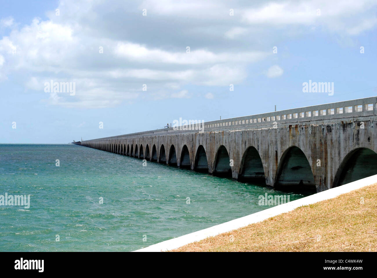 7 mile bridge Florida Keys Stock Photo - Alamy