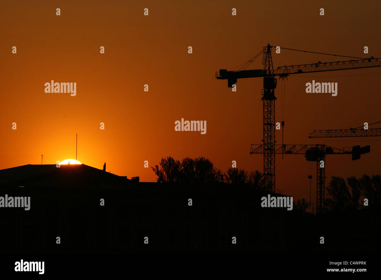 Industrial sunrise hi-res stock photography and images - Alamy