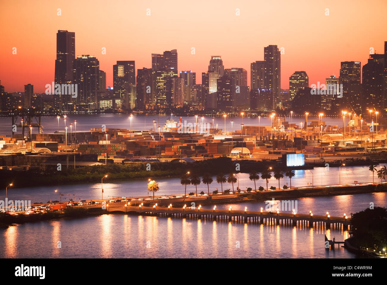 Downtown miami hi-res stock photography and images - Alamy