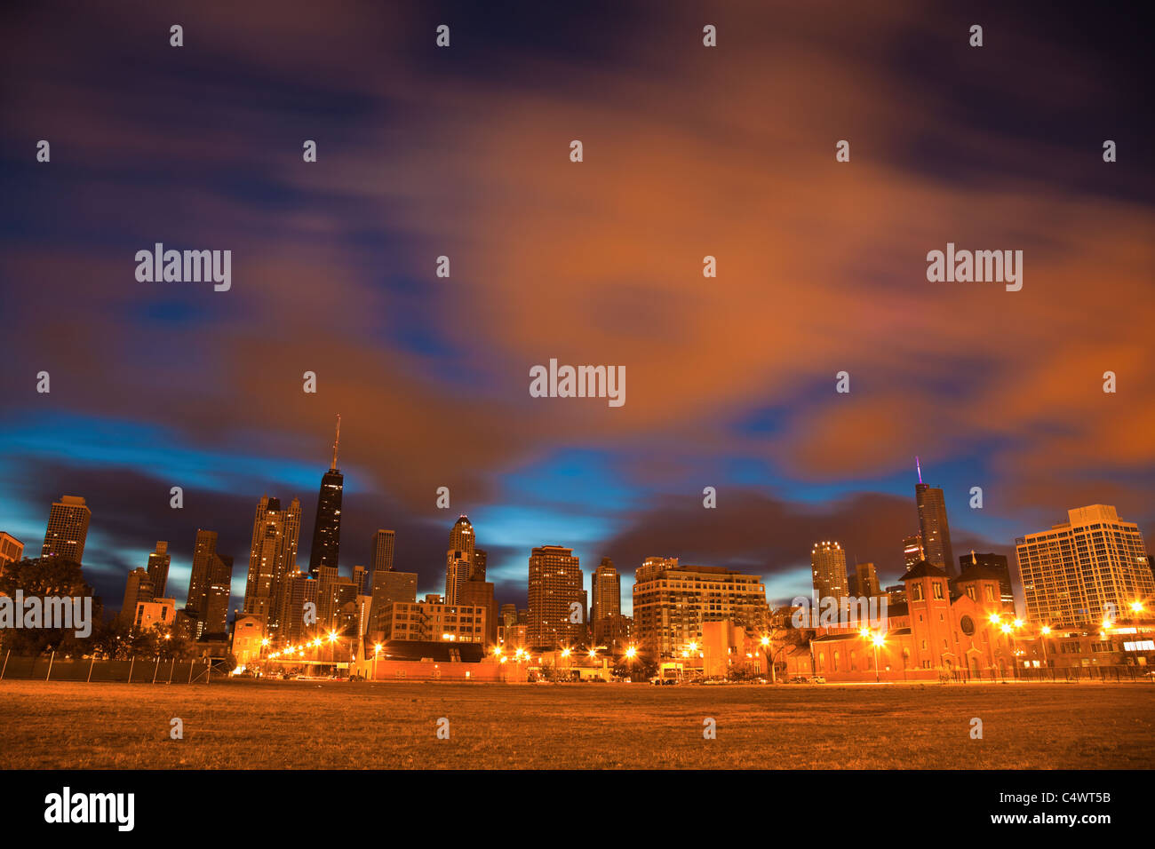 USA,Illinois,Chicago,City skyline over Lake Michigan Stock Photo - Alamy