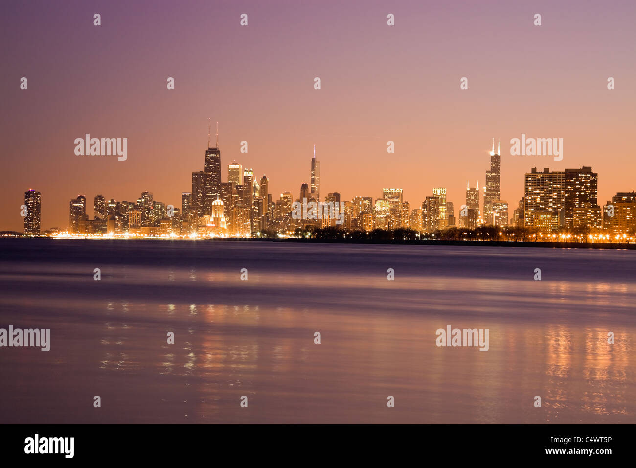 Sears tower lake michigan hi-res stock photography and images - Alamy