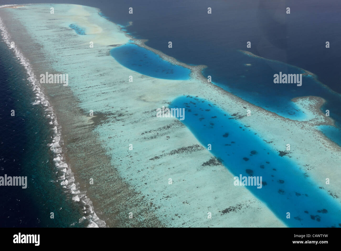 Aerial view of an Atoll Stock Photo - Alamy