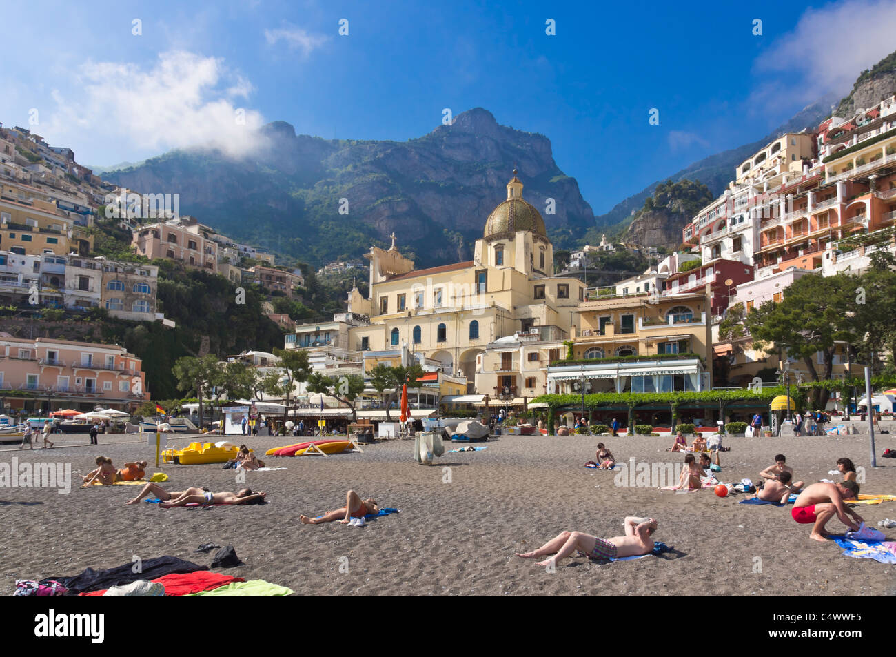 Spiaggia grande positano hi-res stock photography and images - Alamy