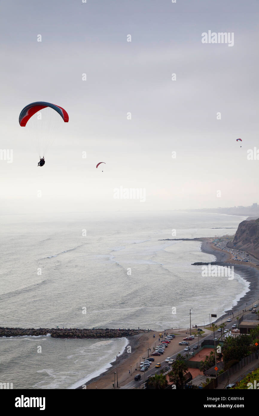 Lima Paragliding High Resolution Stock Photography and Images - Alamy
