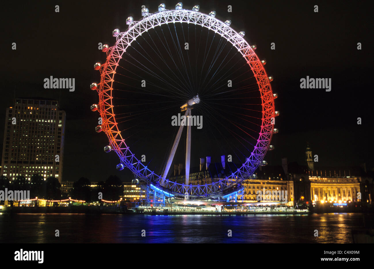 Photography of the London Eye taken by the official photographer to the ...