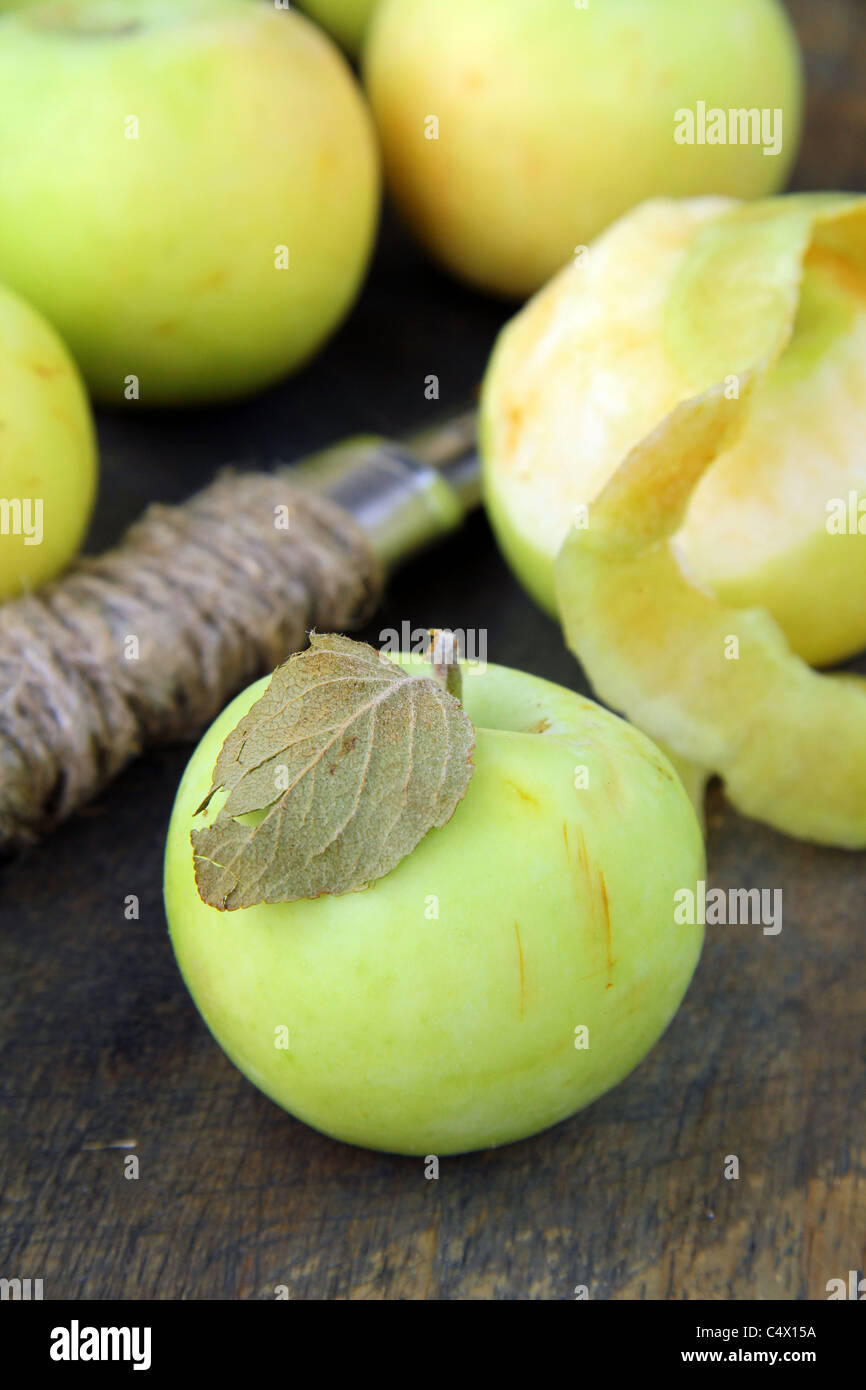 organic green apples Stock Photo - Alamy