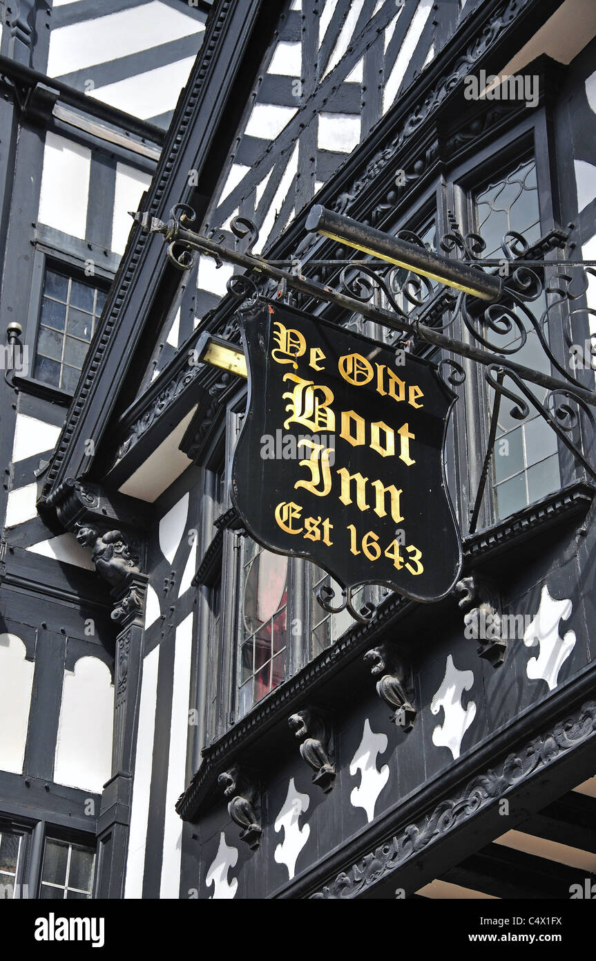 17th century' Ye Olde Boot Inn', Eastgate Street, Chester, Cheshire ...