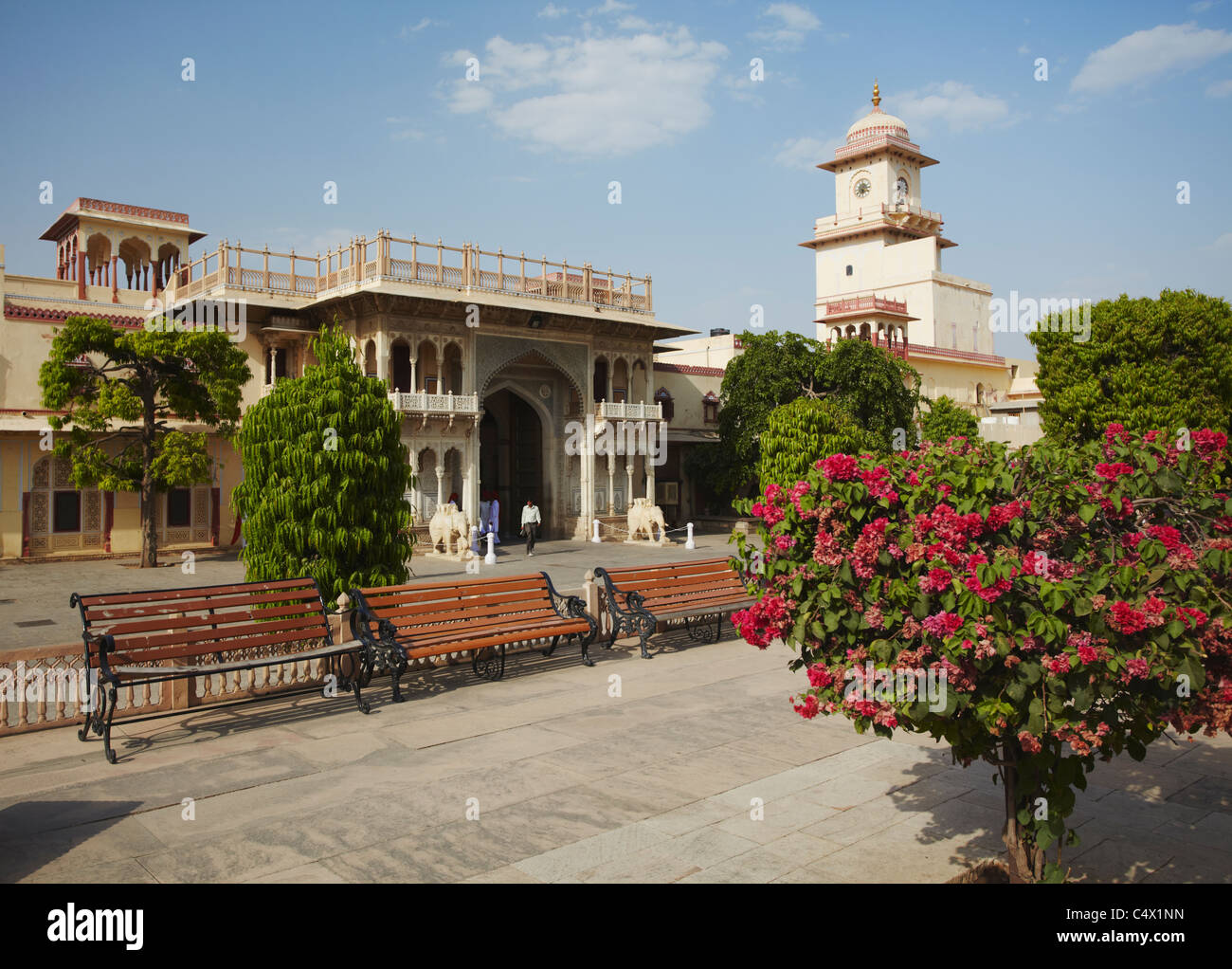 City gate in jaipur hi-res stock photography and images - Alamy