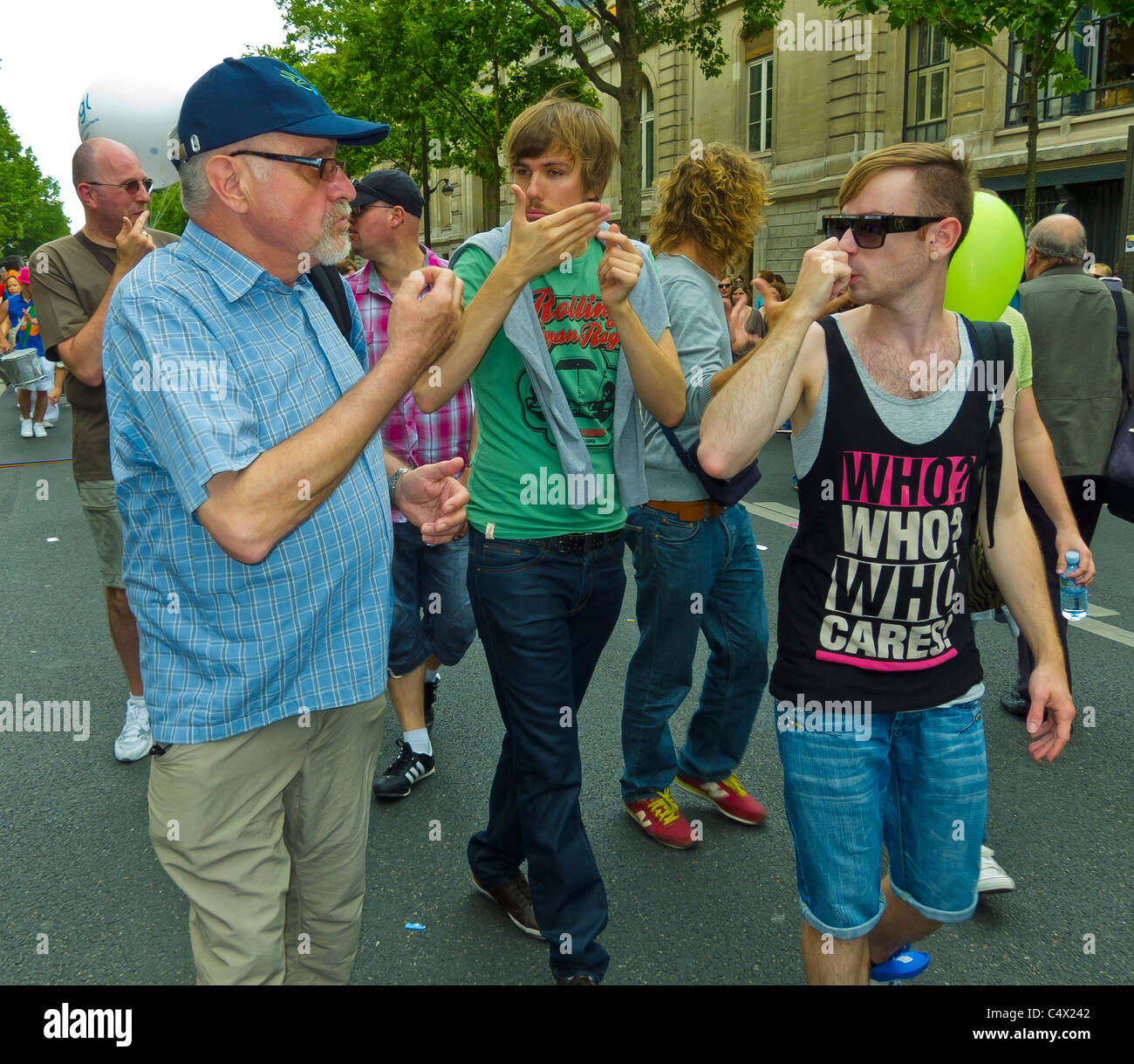 Group deaf people sign language hi-res stock photography and images - Alamy